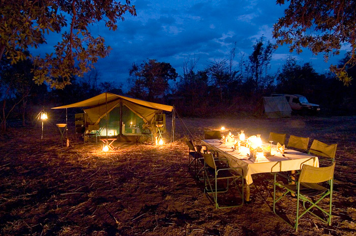 campsite-at-night - Africa Geographic