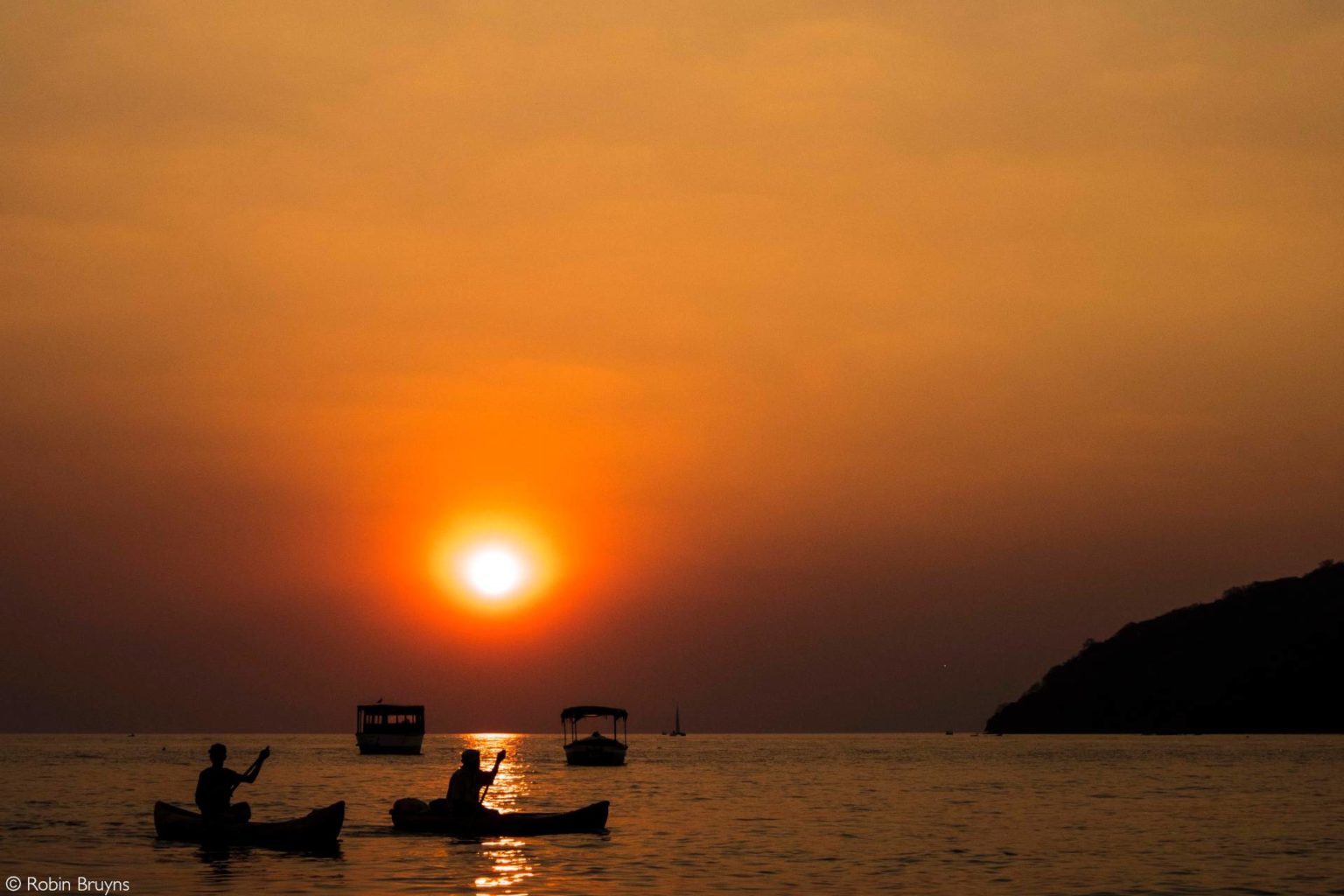 Visit Lake Malawi with us - an iconic bush and beach safari
